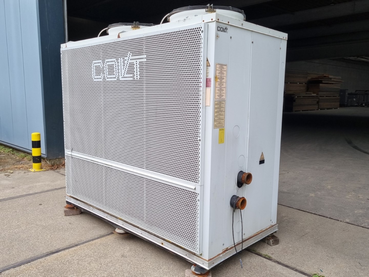 Used Colt CHA/WP 302P air cooled chiller R407C | HOS BV